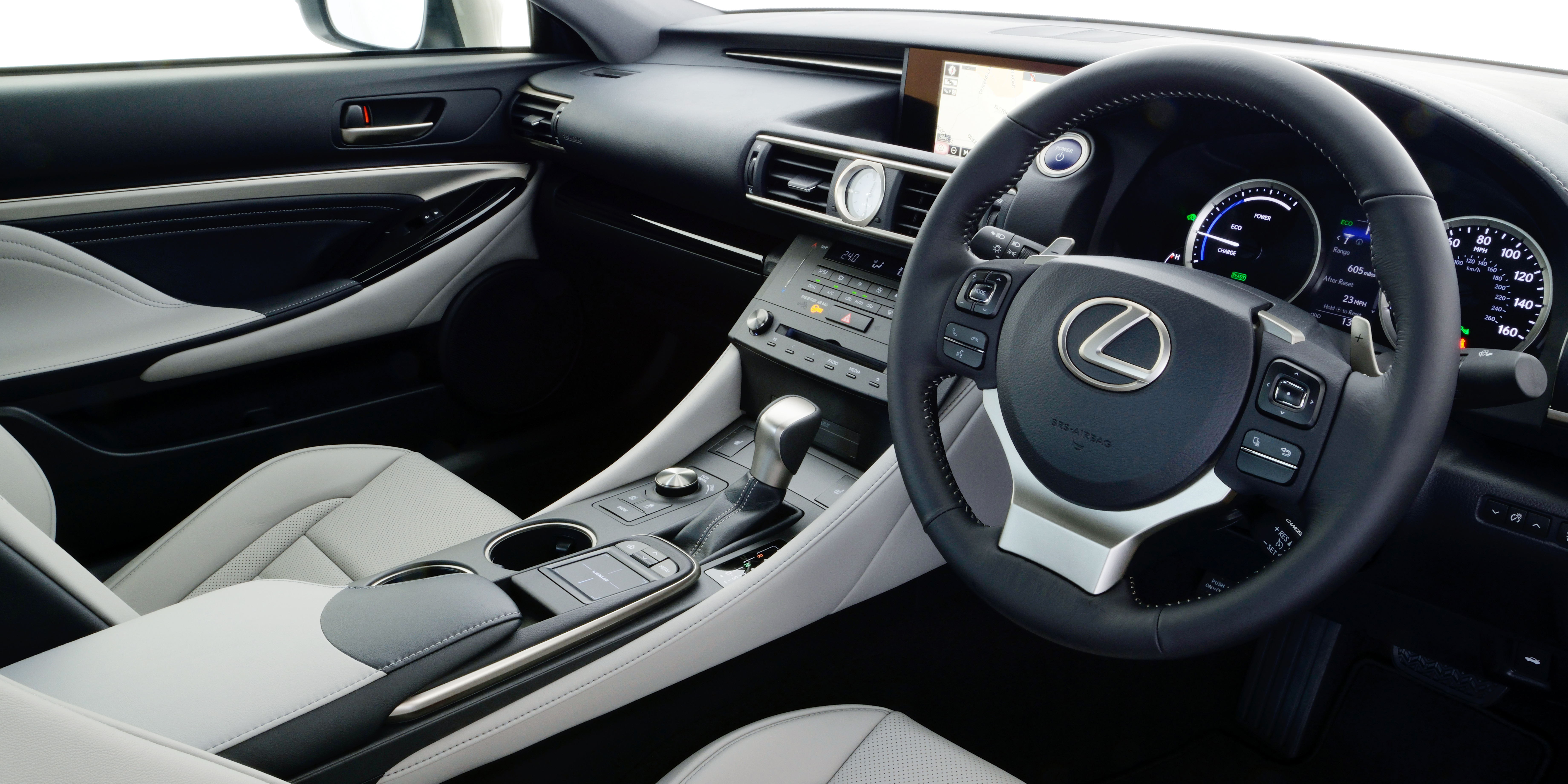 Lexus RC Interior & Infotainment | carwow
