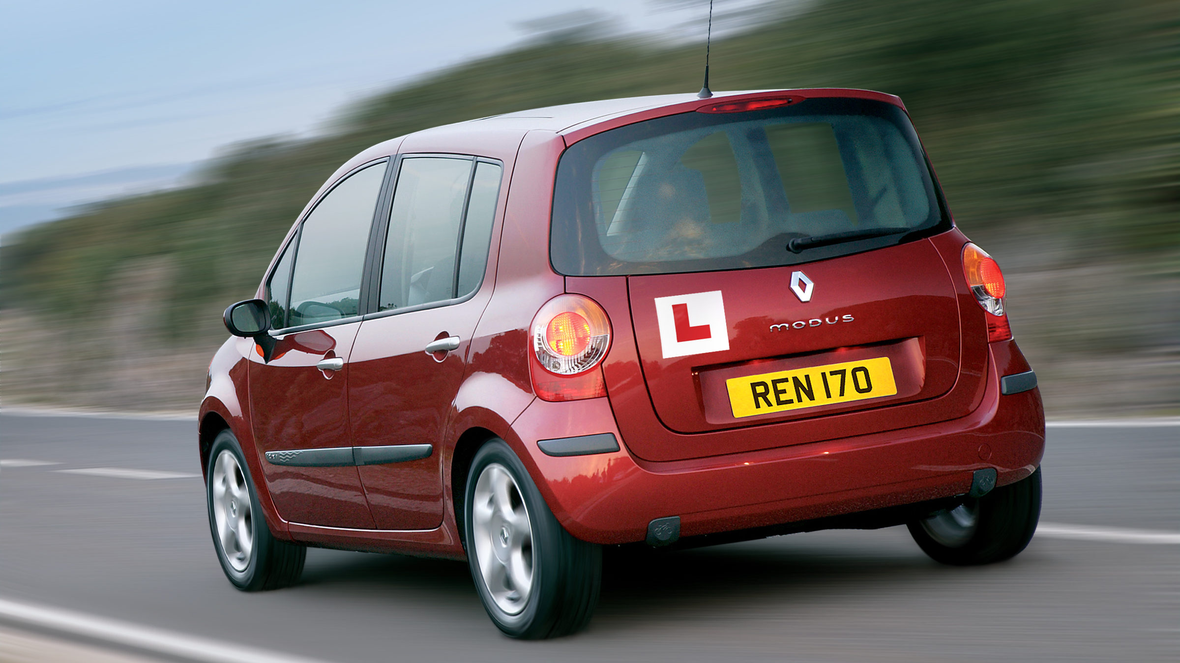 How to apply for a driving licence in the UK | Carwow