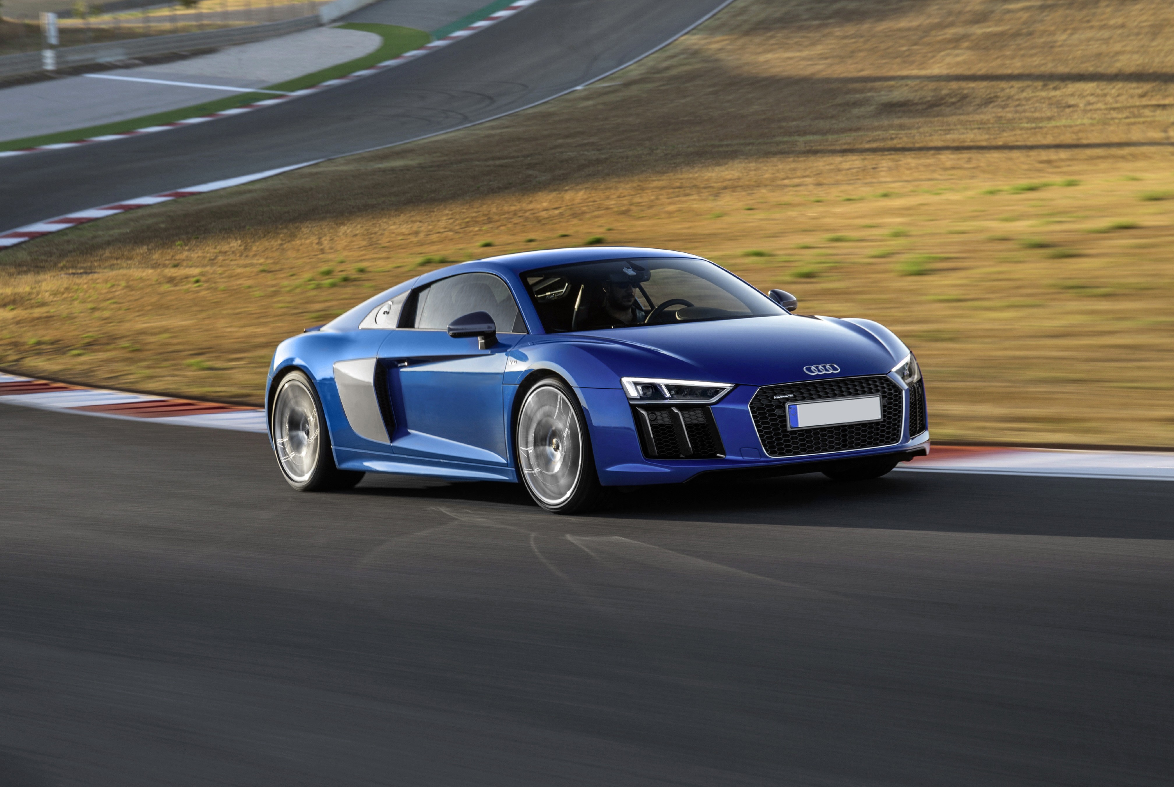 Audi R8 Review | carwow