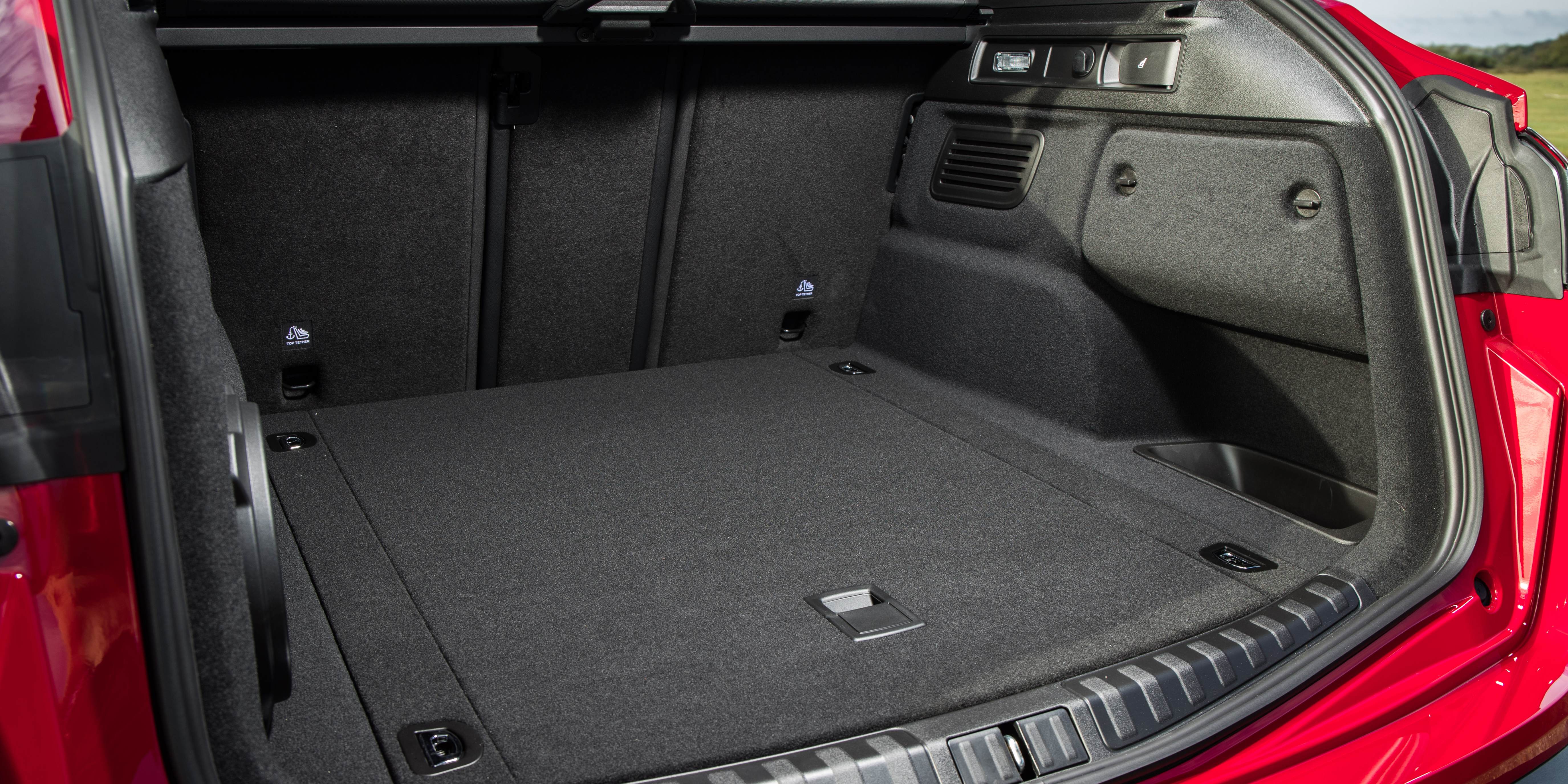 Alfa Romeo Stelvio Specifications | carwow