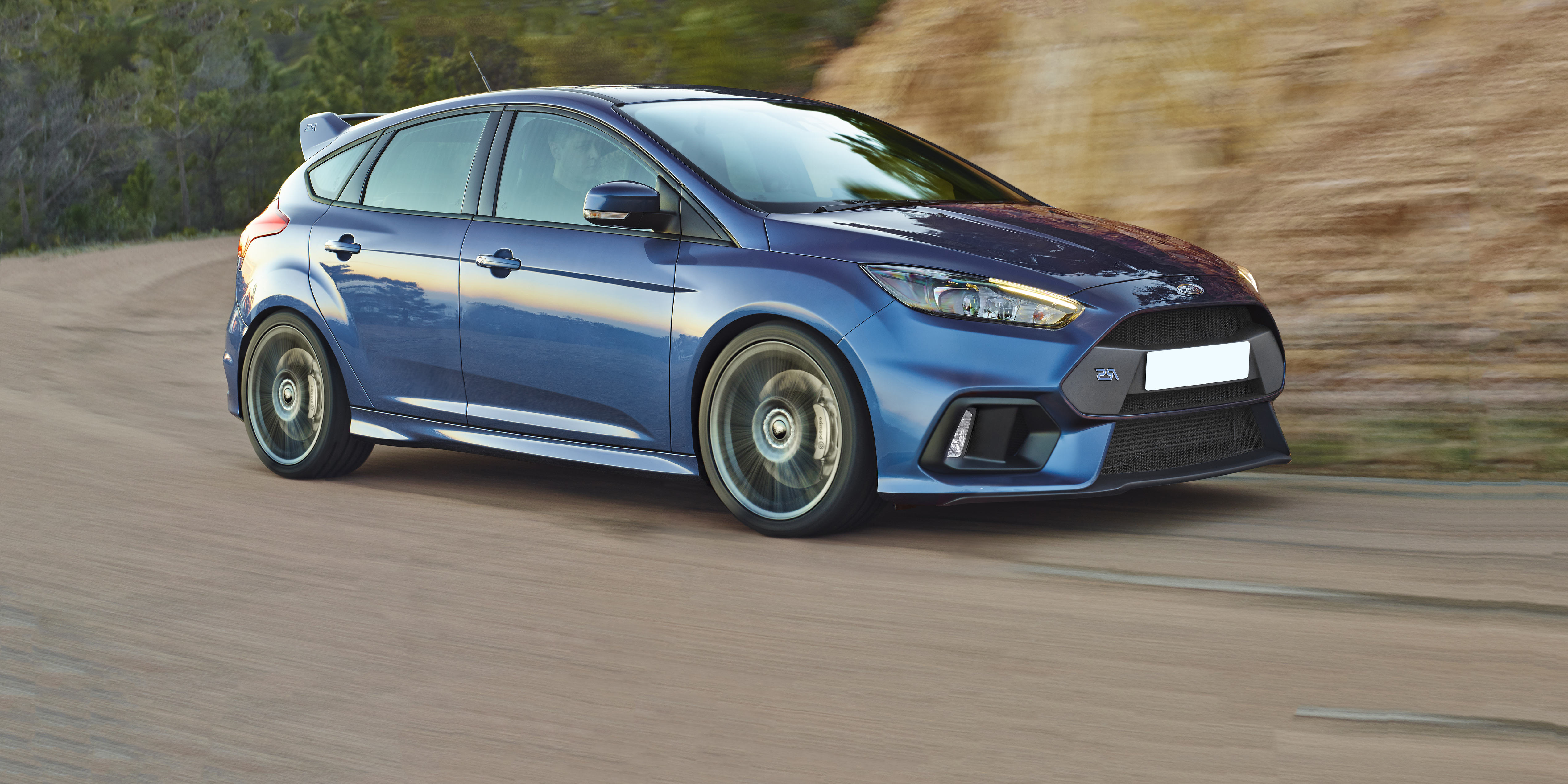 Ford Focus RS Review | carwow