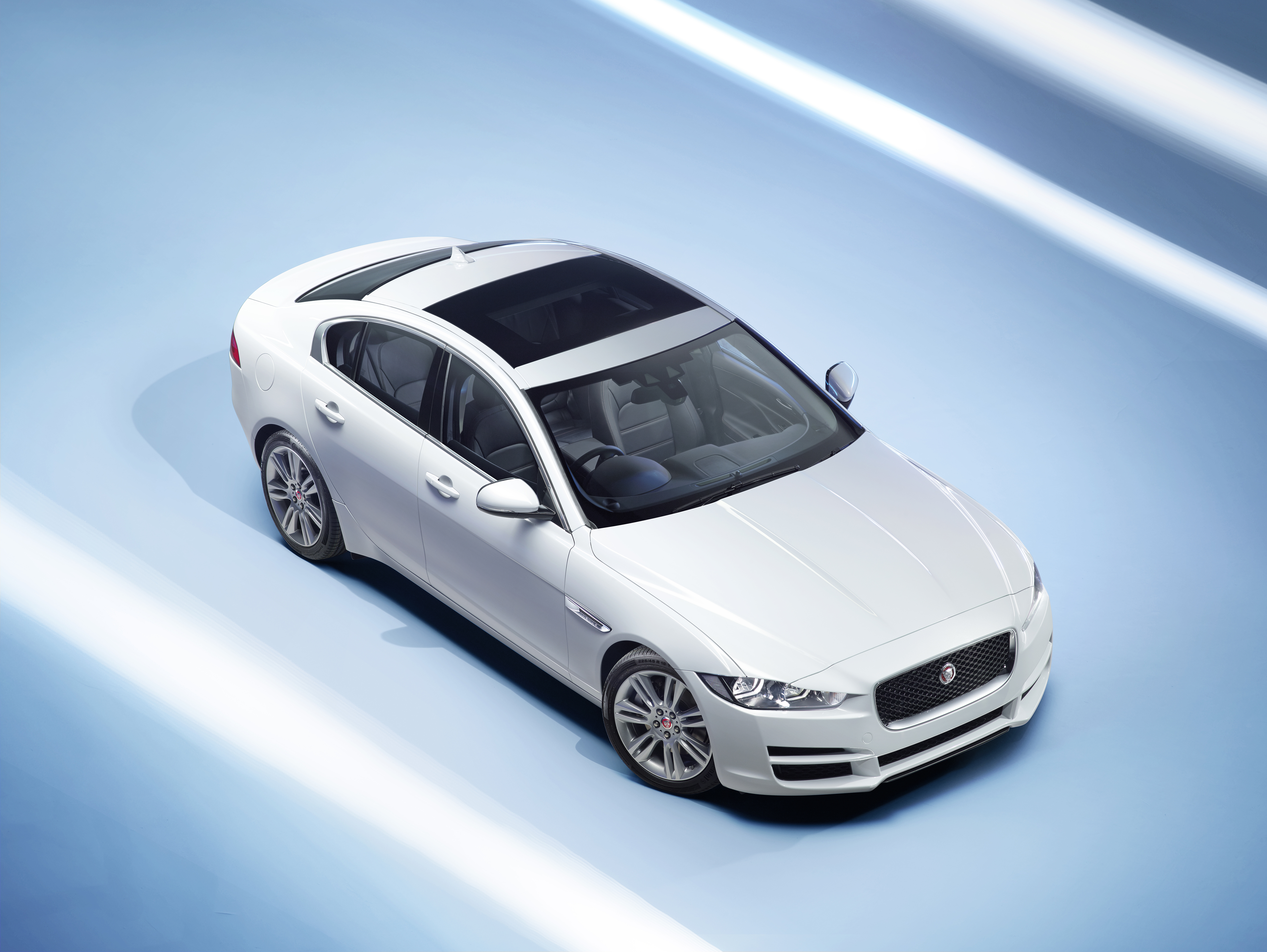 Jaguar XE review | carwow