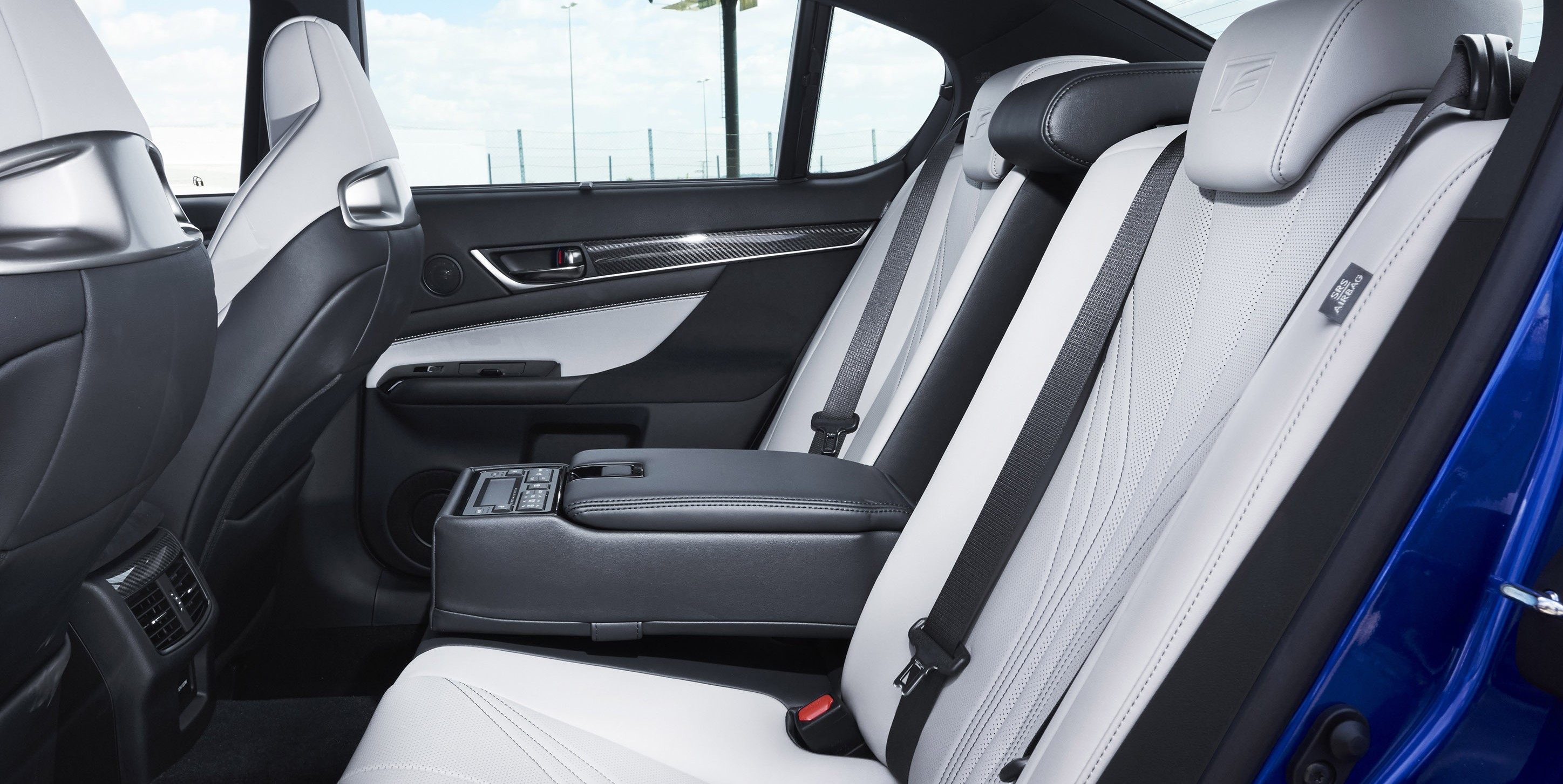 Lexus GS F Review | carwow