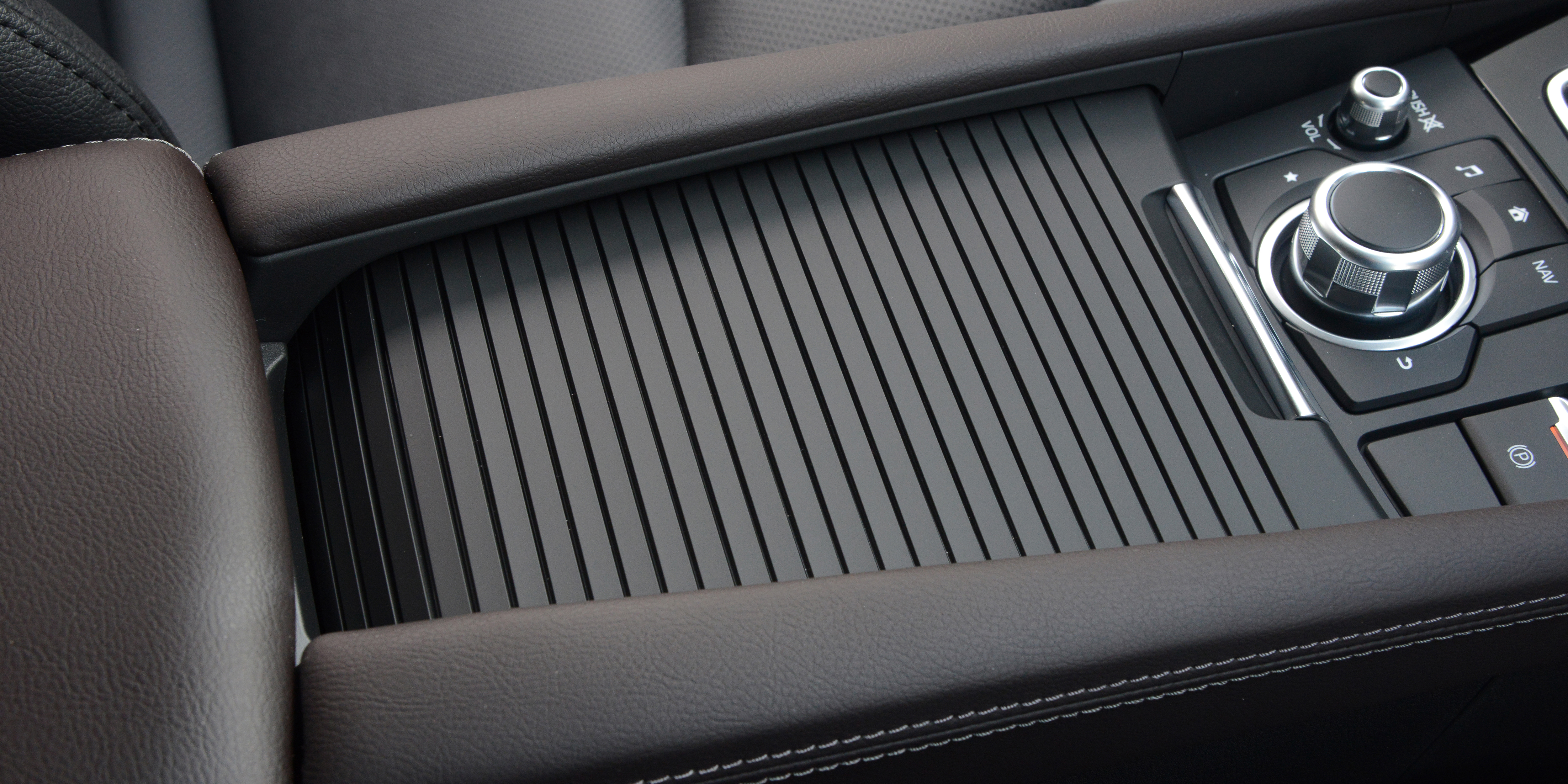 Mazda 3 Review | carwow