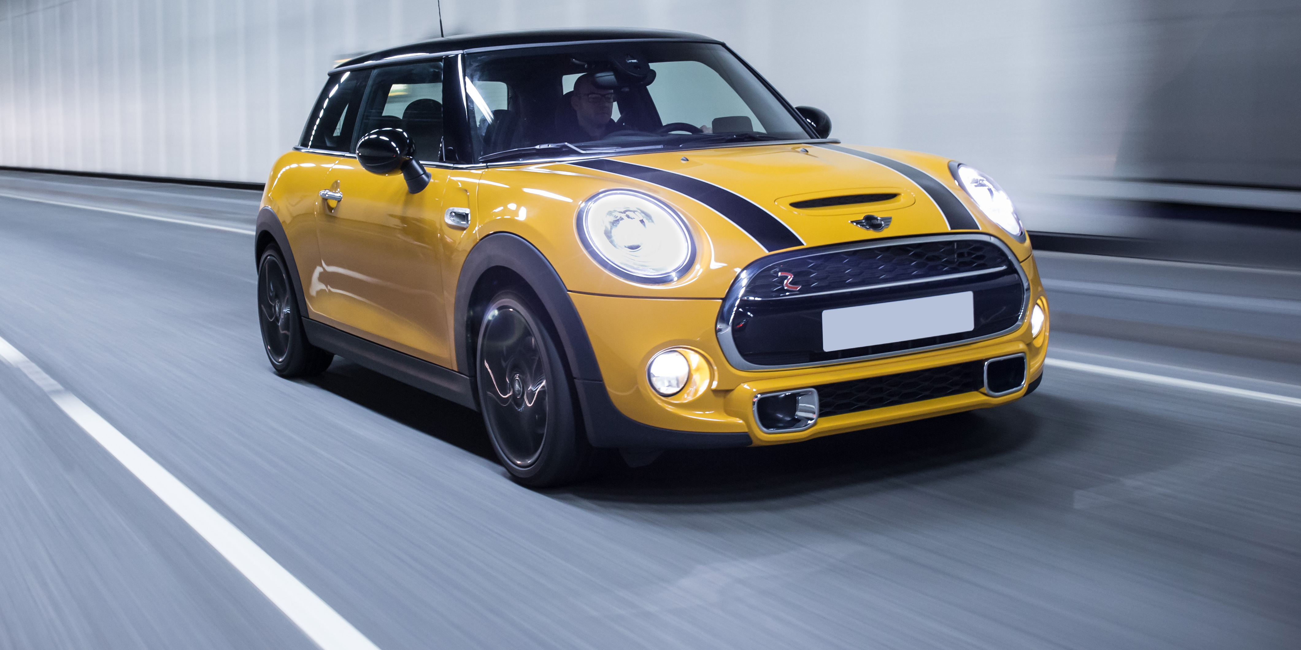 MINI 3-Door Hatch Review | carwow