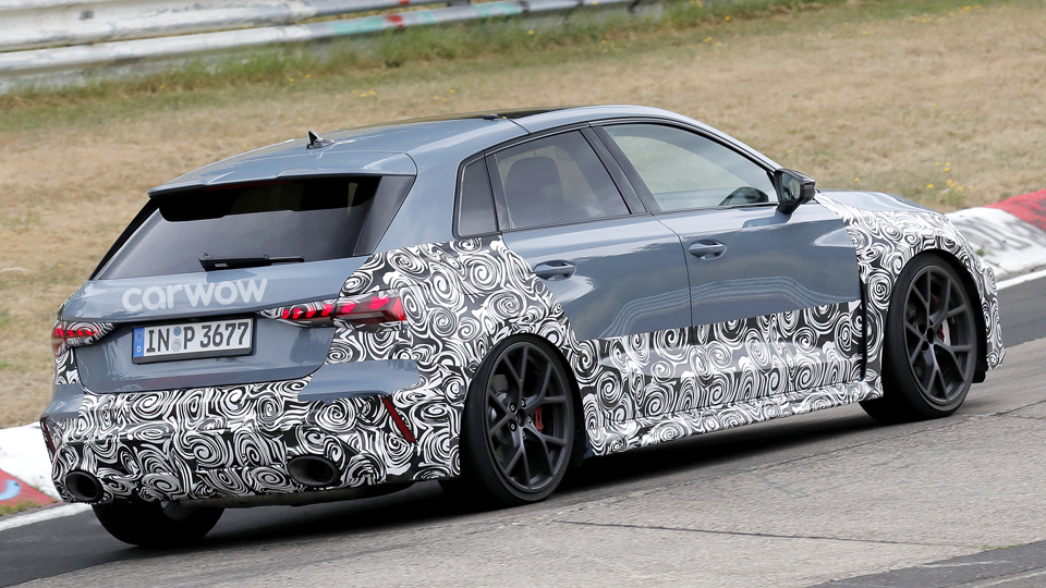 New Audi RS3: facelifted hot hatch spotted testing | Carwow