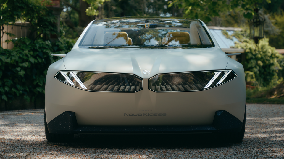 New BMW iX3 spotted: Neue Klasse SUV coming in 2025 | Carwow