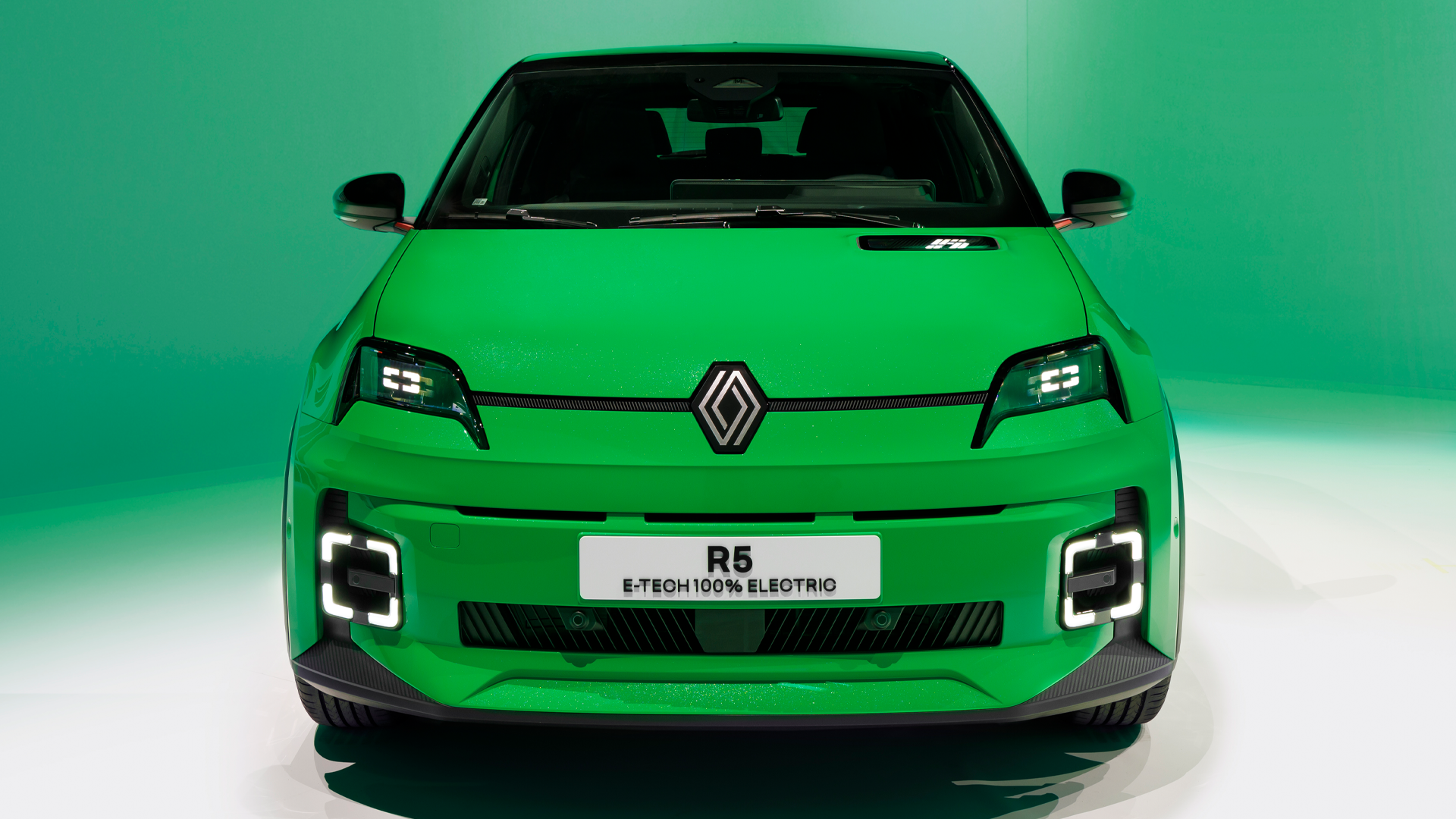 New Renault 5 price and specs revealed: stylish new electric car starts ...