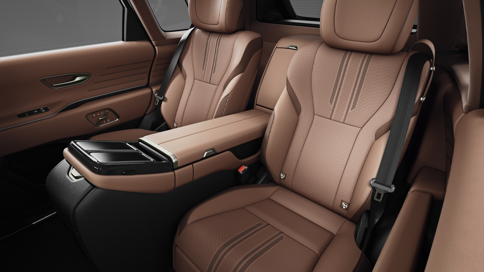 New Toyota Century SUV revealed: Japan-only luxury car in detail | Carwow