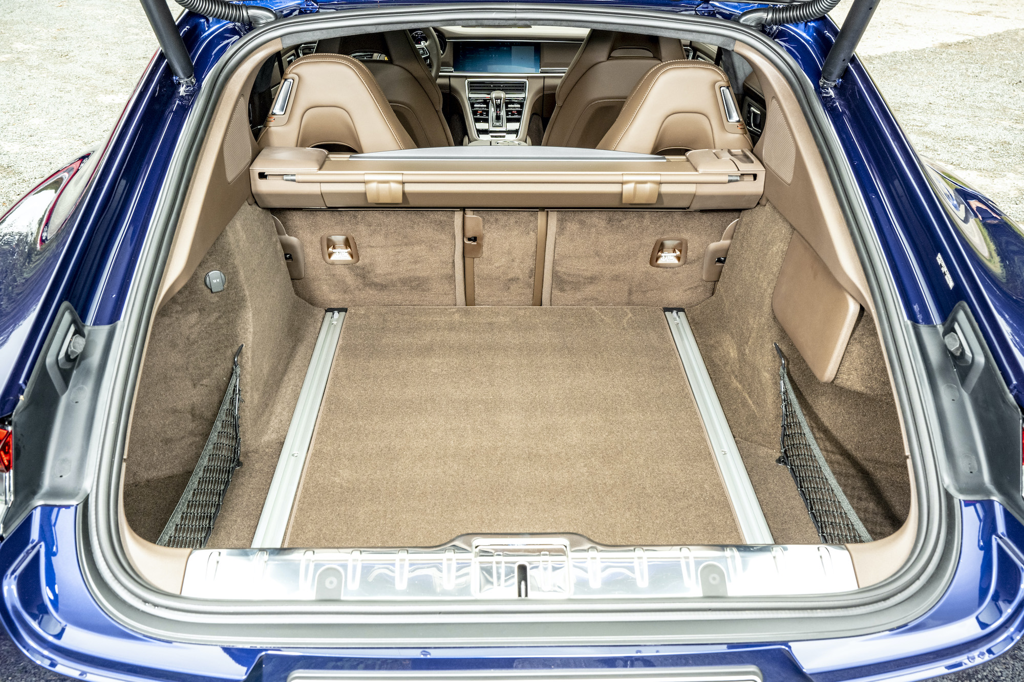 Porsche Panamera Review 2022 | carwow