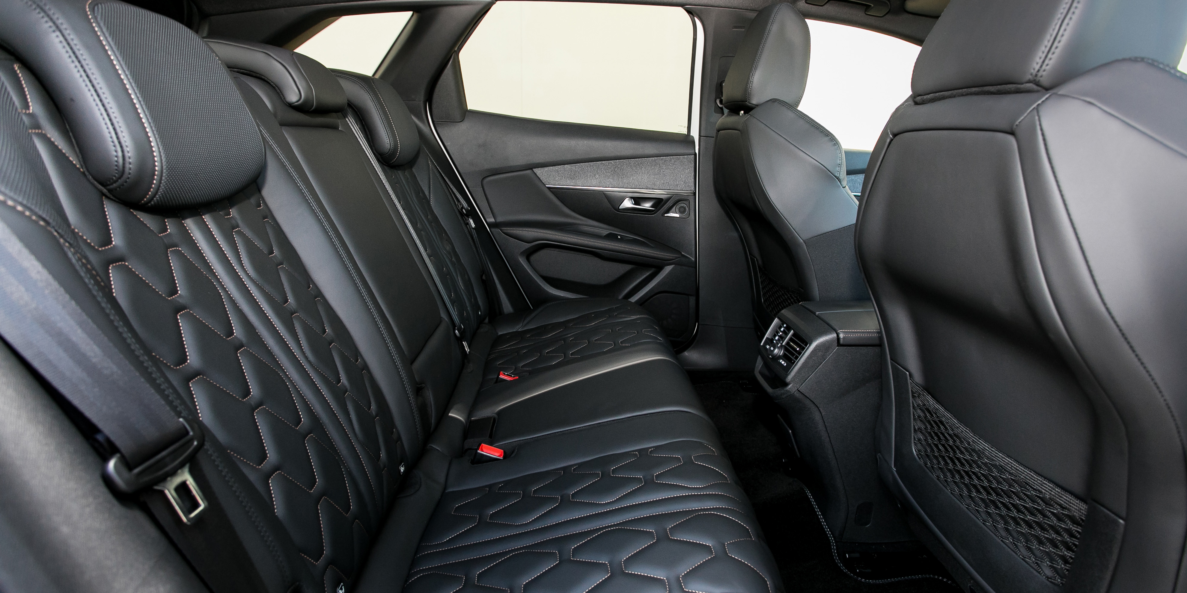 Peugeot 3008 Review | carwow