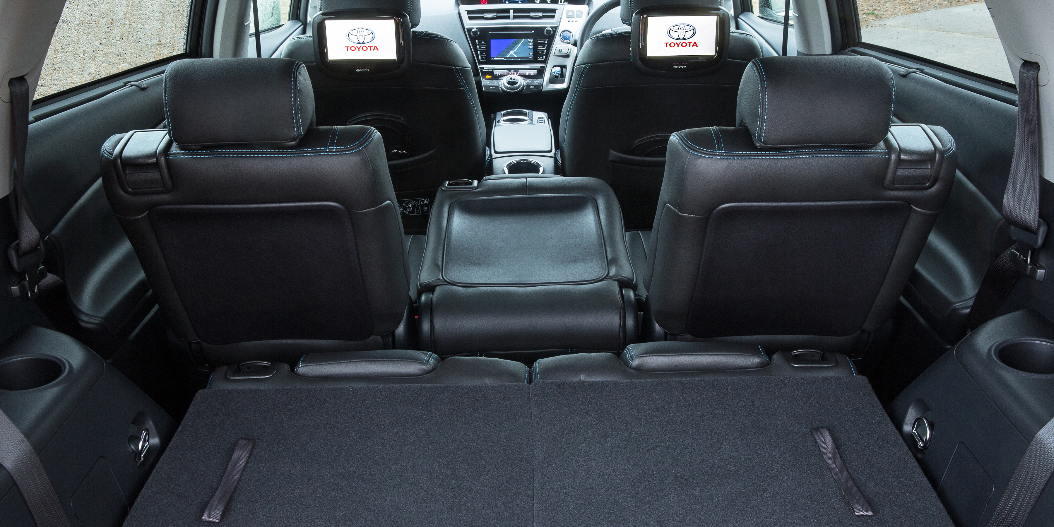Toyota Prius+ Review | carwow