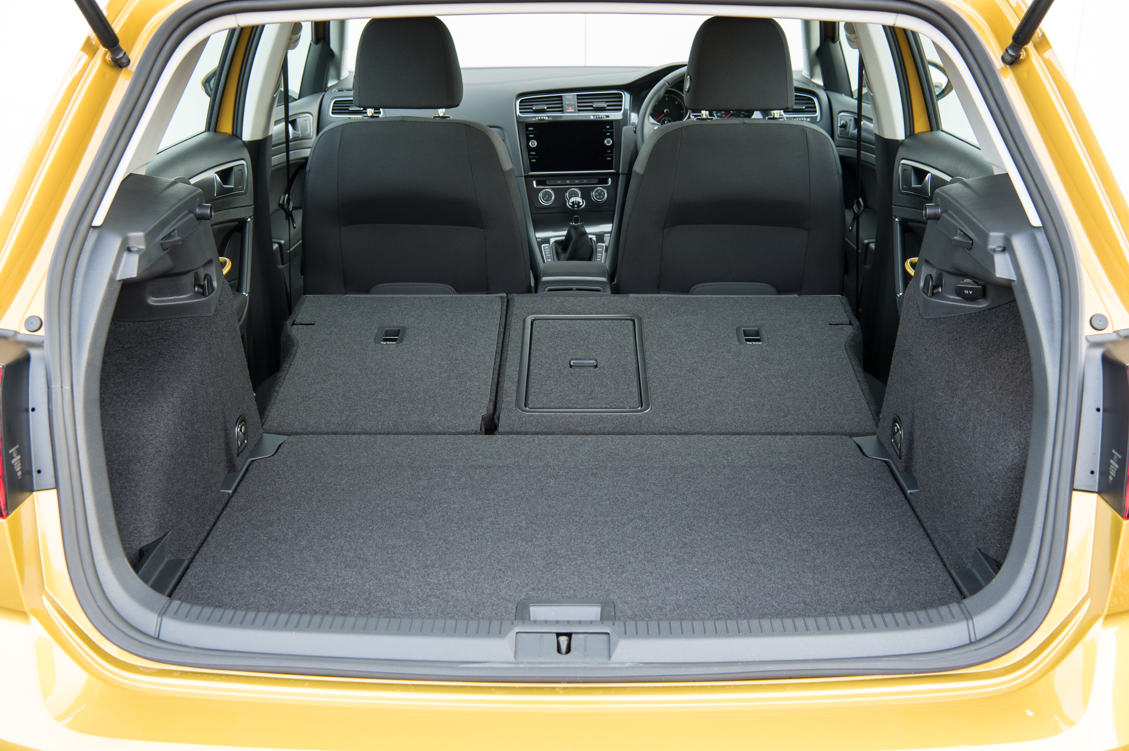 Volkswagen Golf Review | carwow