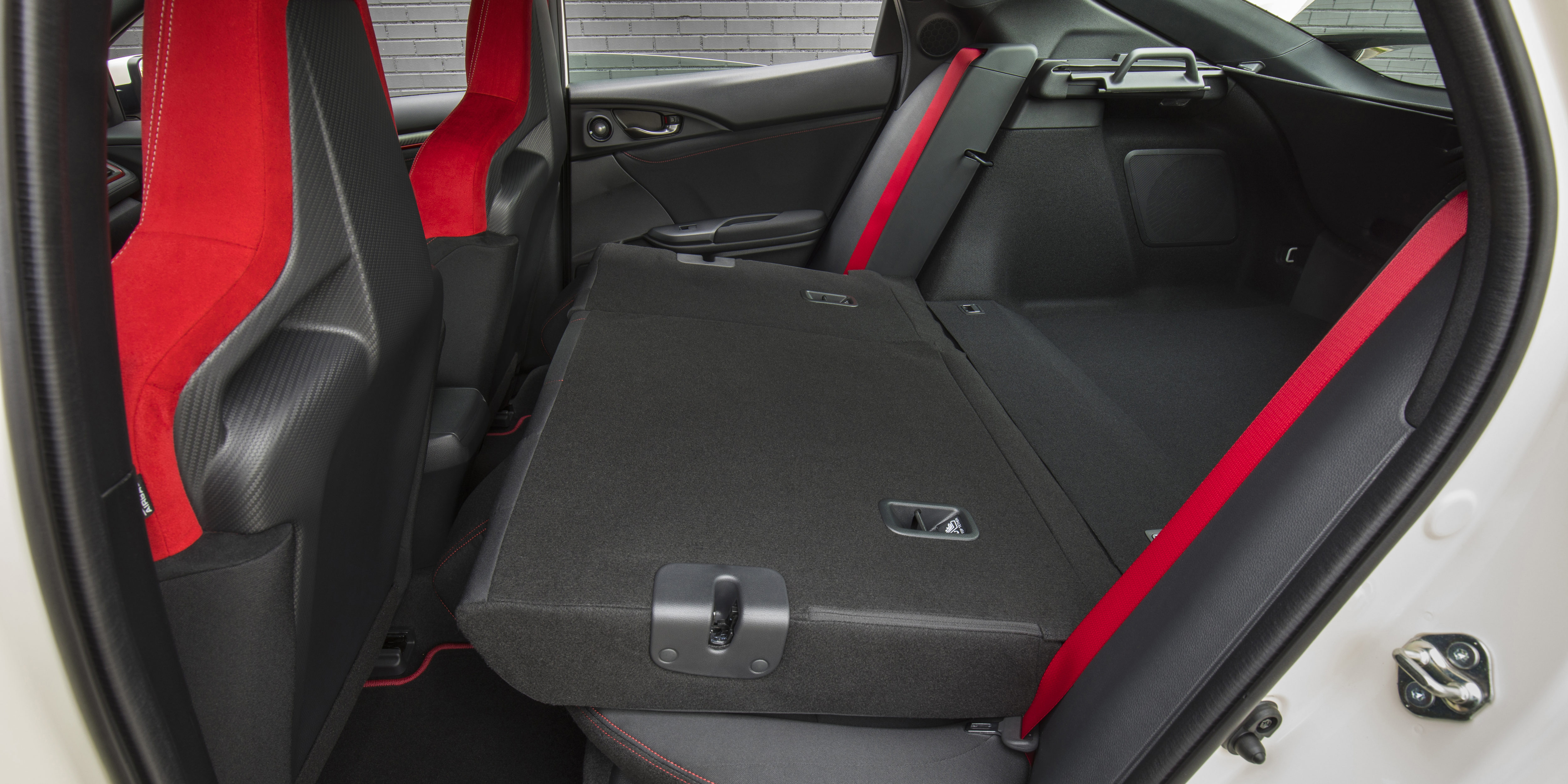 Honda Civic Type R Review | carwow