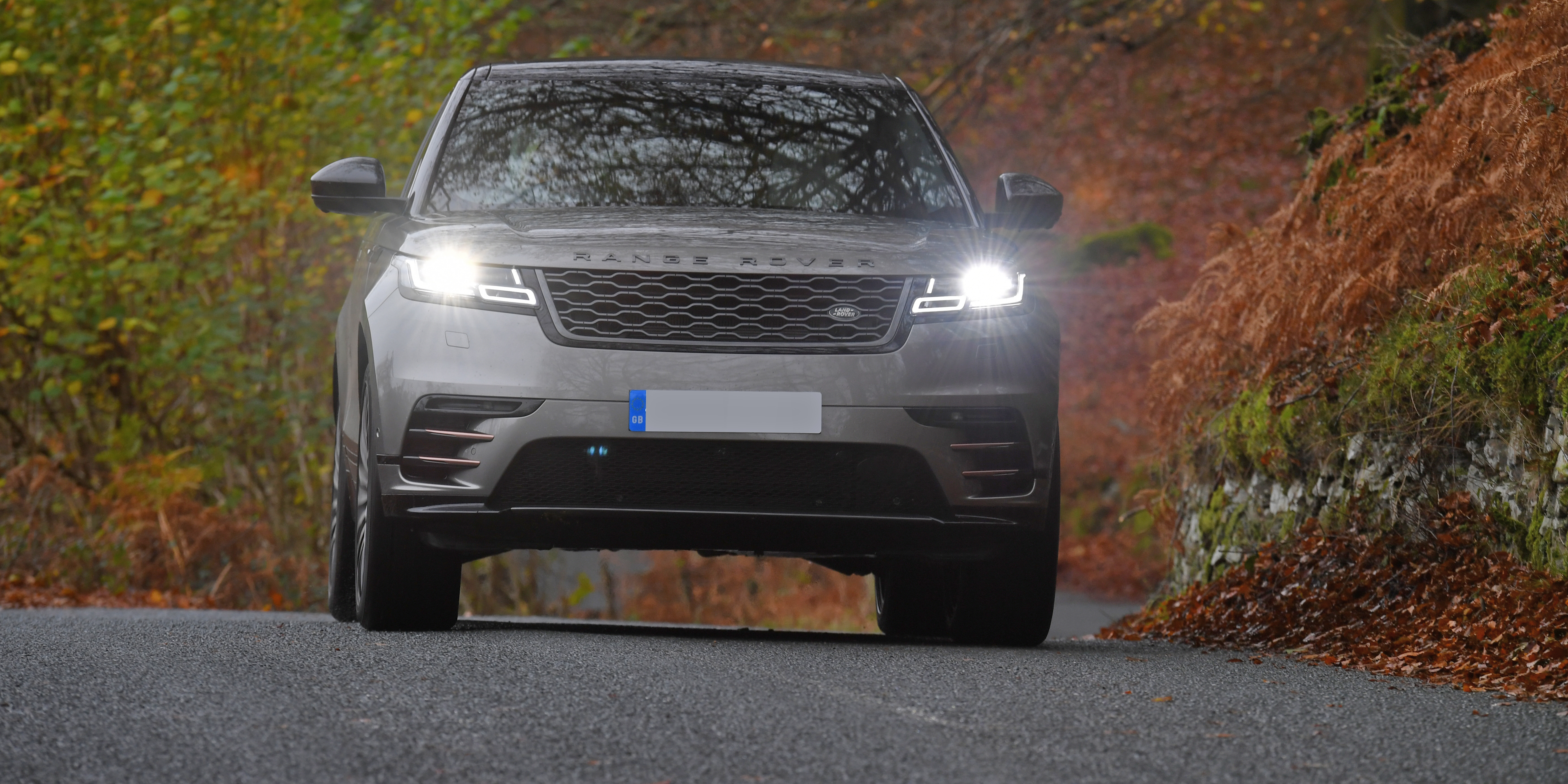 Land Rover Range Rover Velar Review | carwow