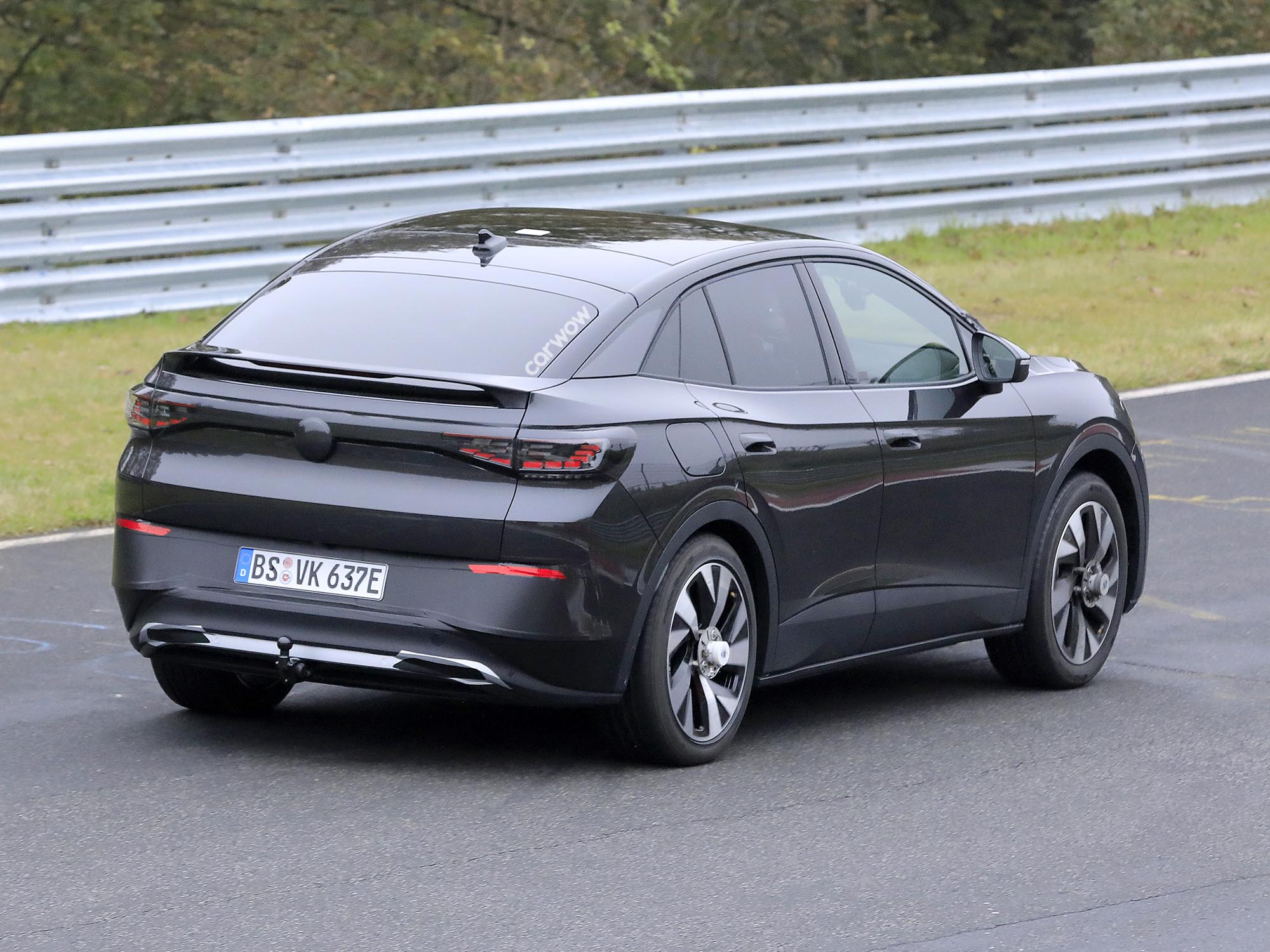 New Volkswagen ID5 (ID4 Coupe) spotted and GTX teased: price, specs and ...