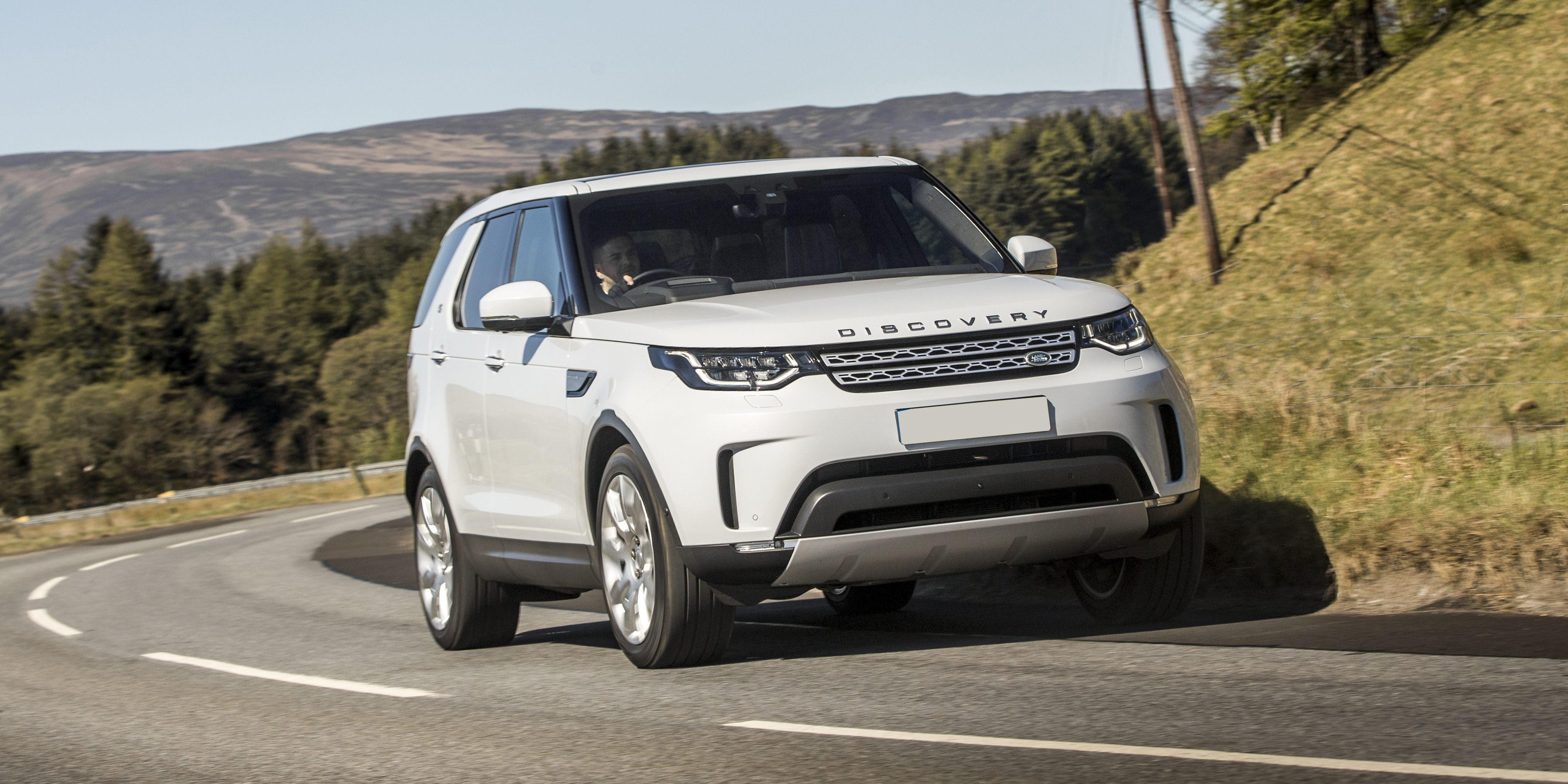 Land Rover Discovery Review | carwow